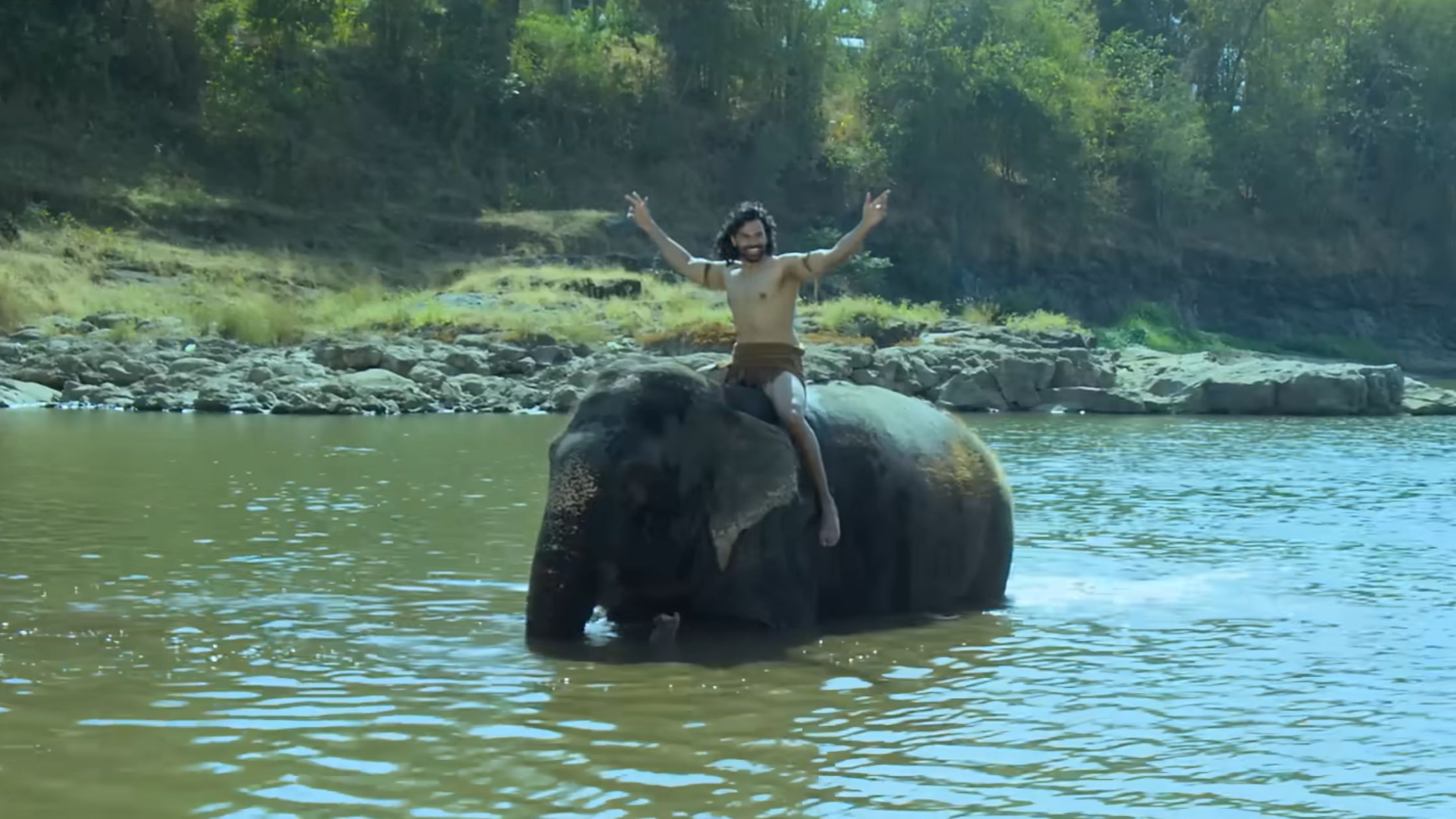 Azab Tarzan Ni Gajab Kahani Trailer Out: A Fun Gujarati Adventure